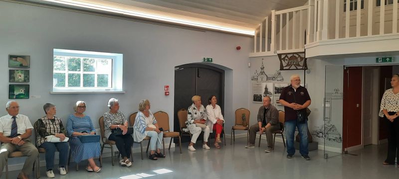 Virginijus Šimoliūnas pristatė „Mistiką tapyboje“ | Pakruojo rajono ...